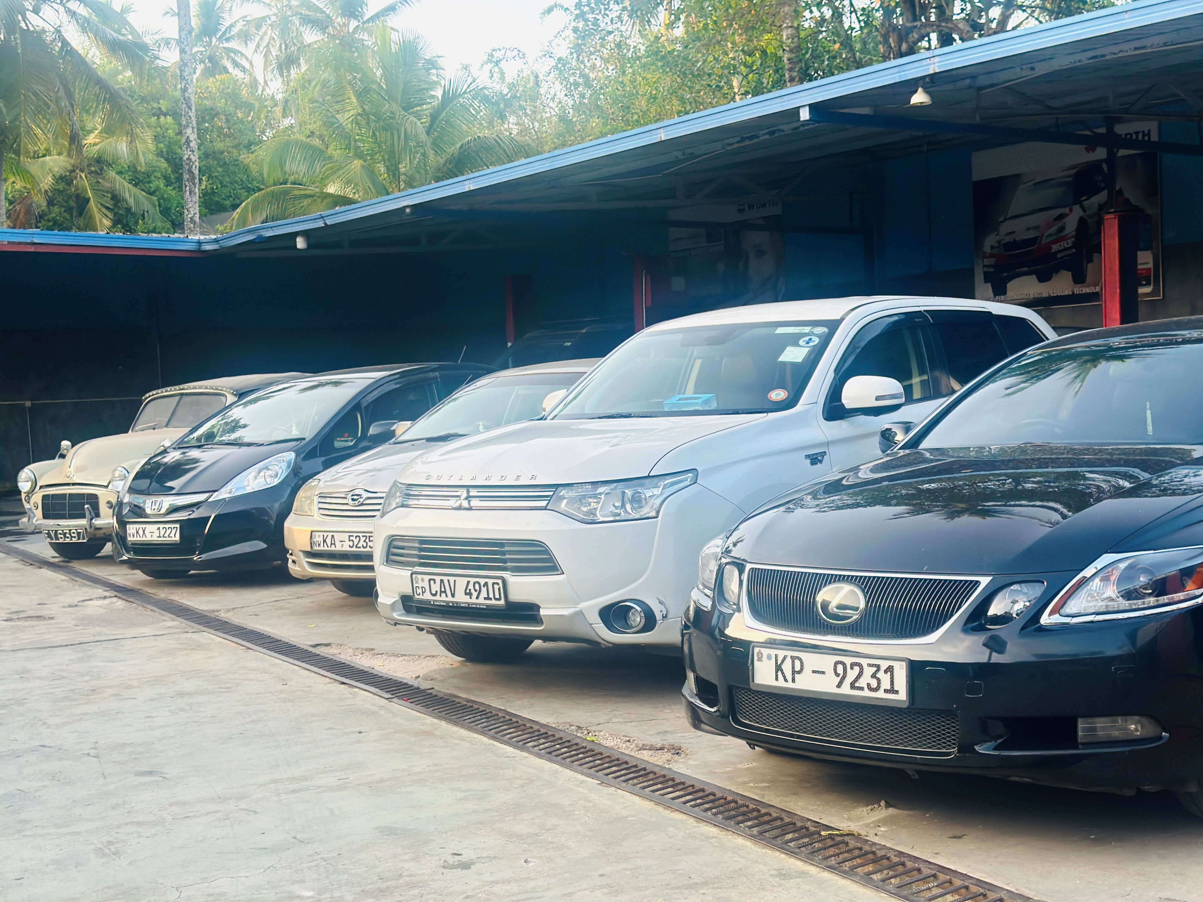 DINOJA COLLISION REPAIRING CENTER (PVT) LTD || Home